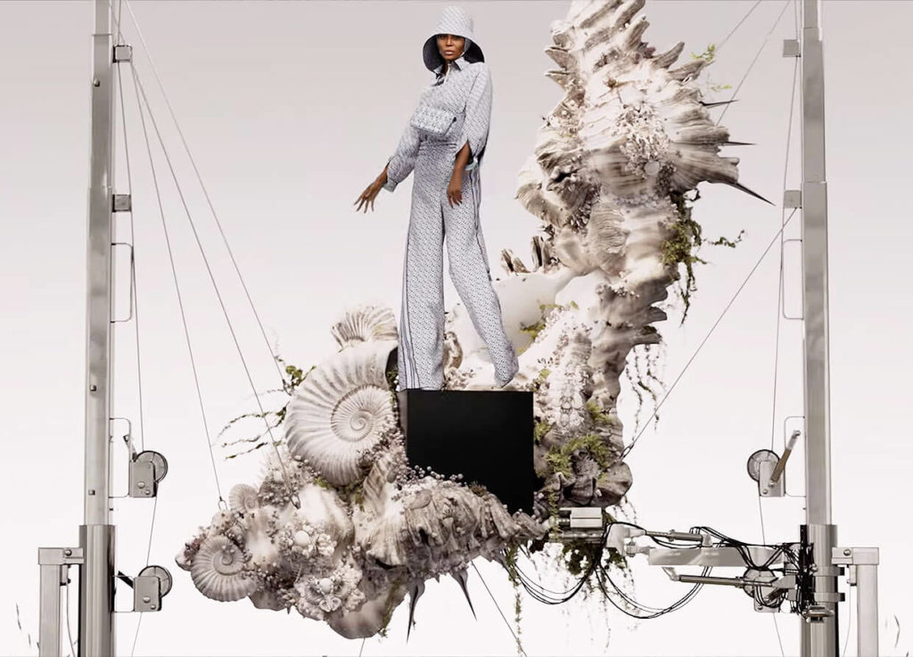 Chloé unveils a capsule dedicated to the UAE