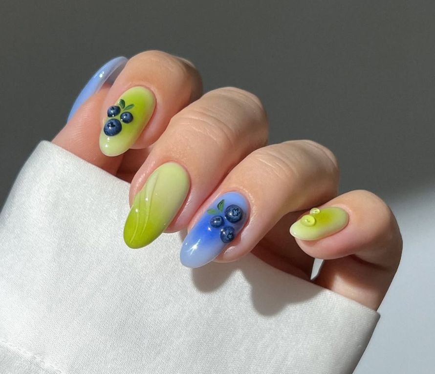 summer nail trends 2025
